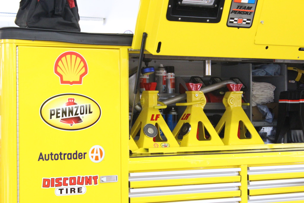 Do You Know NASCAR and Engine Oil? – Humble Mechanic